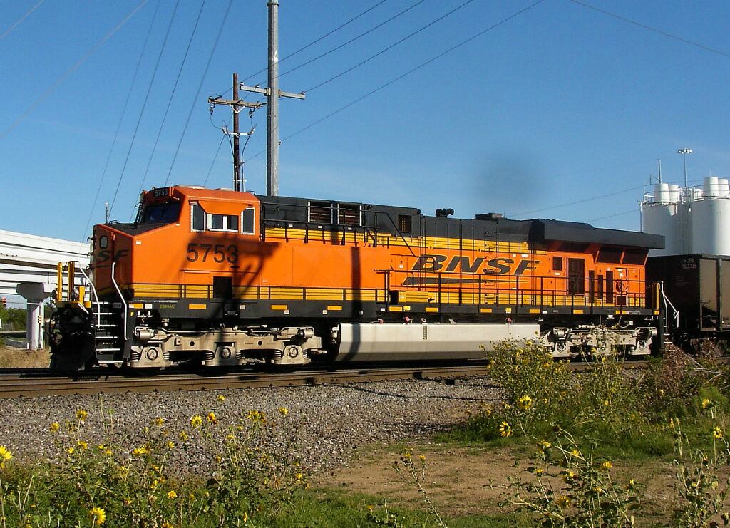 BNSF 5753